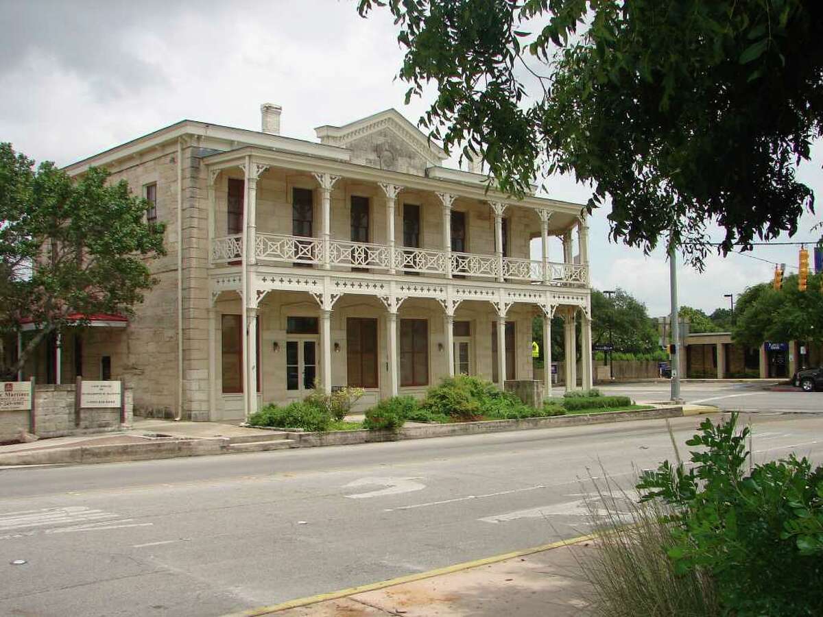 Boerne council wrestles with fate of historic building
