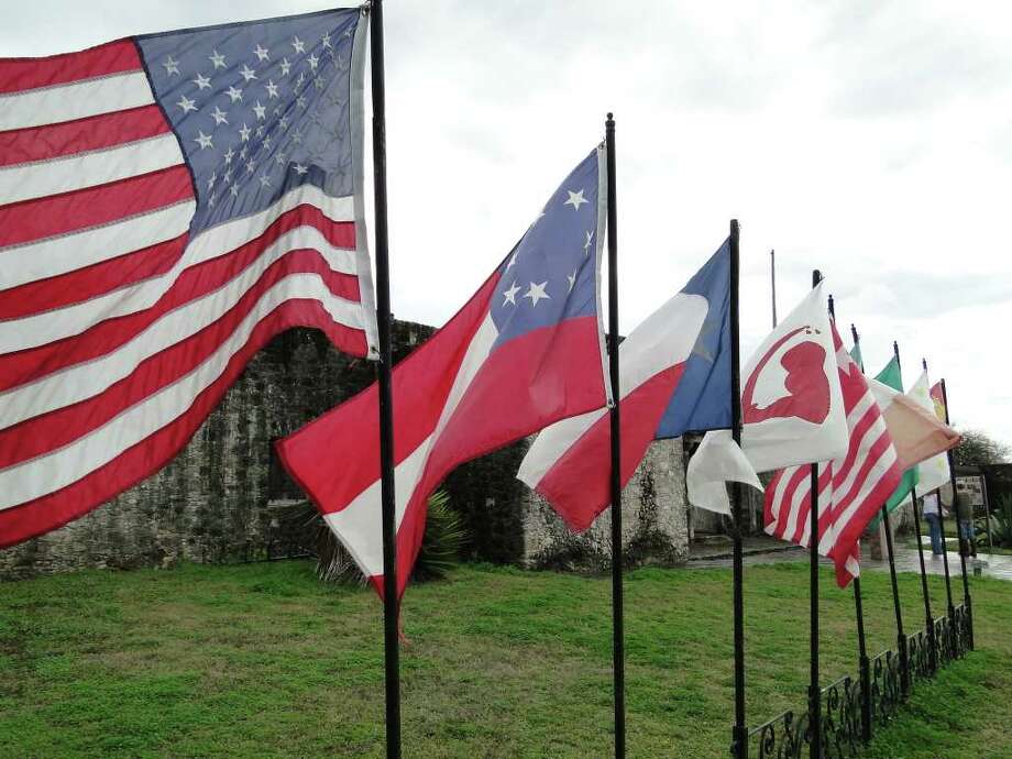 Trip finds history lessons that stick - San Antonio Express-News