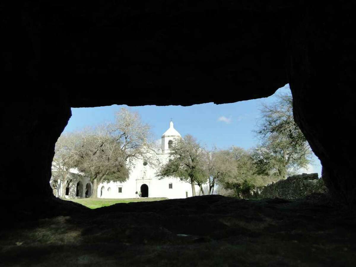 12 ghost towns to visit in Texas