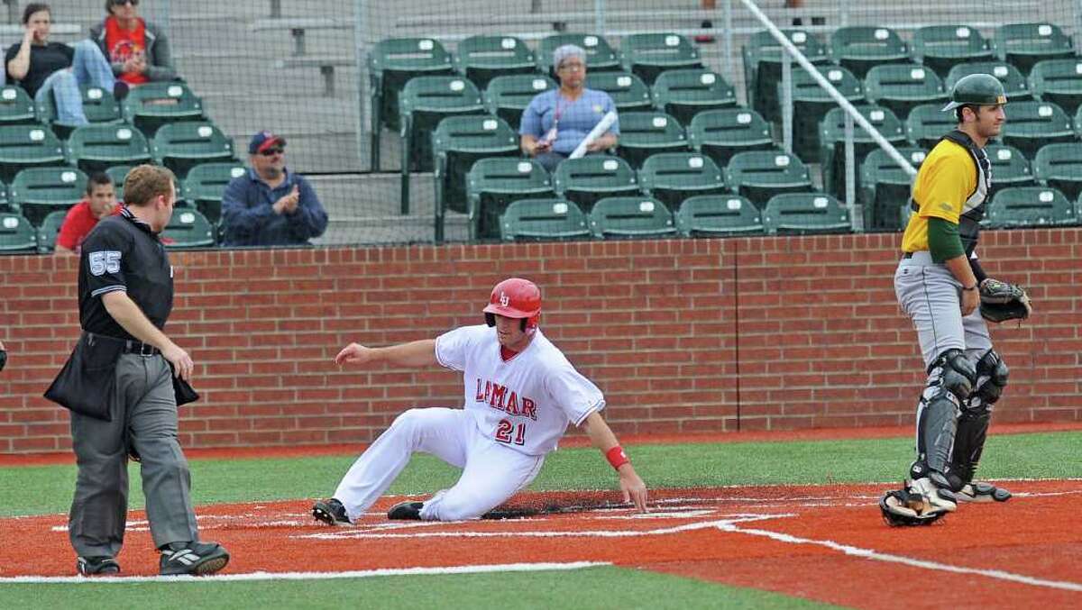 Lamar baseball extends win streak to five