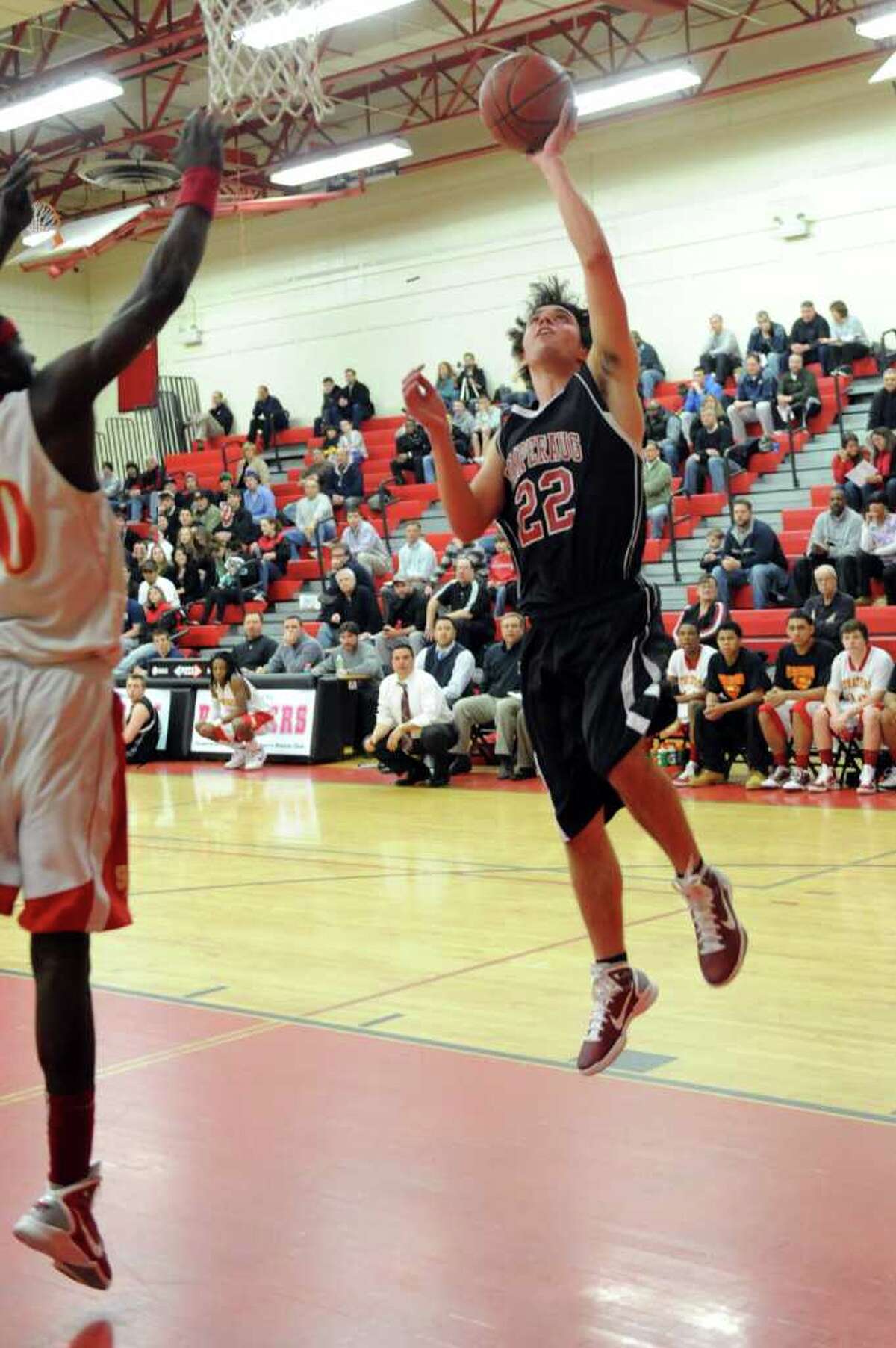 Pomperaug, Notre Dame advance to SWC boys basketball final