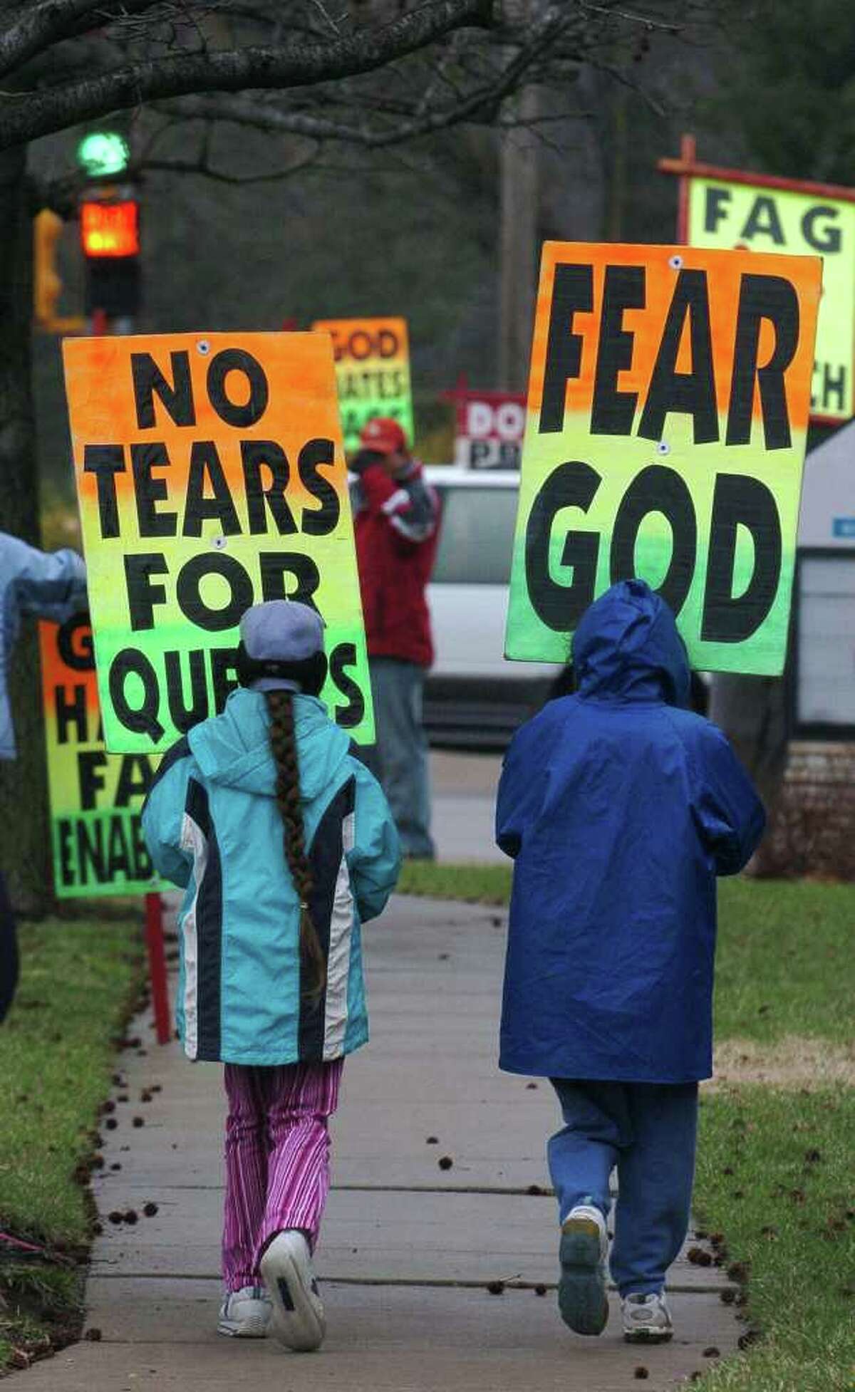 Westboro Baptist founder dies