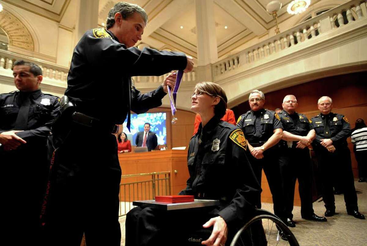 Wounded in 2008 ambush, SAPD officer retires
