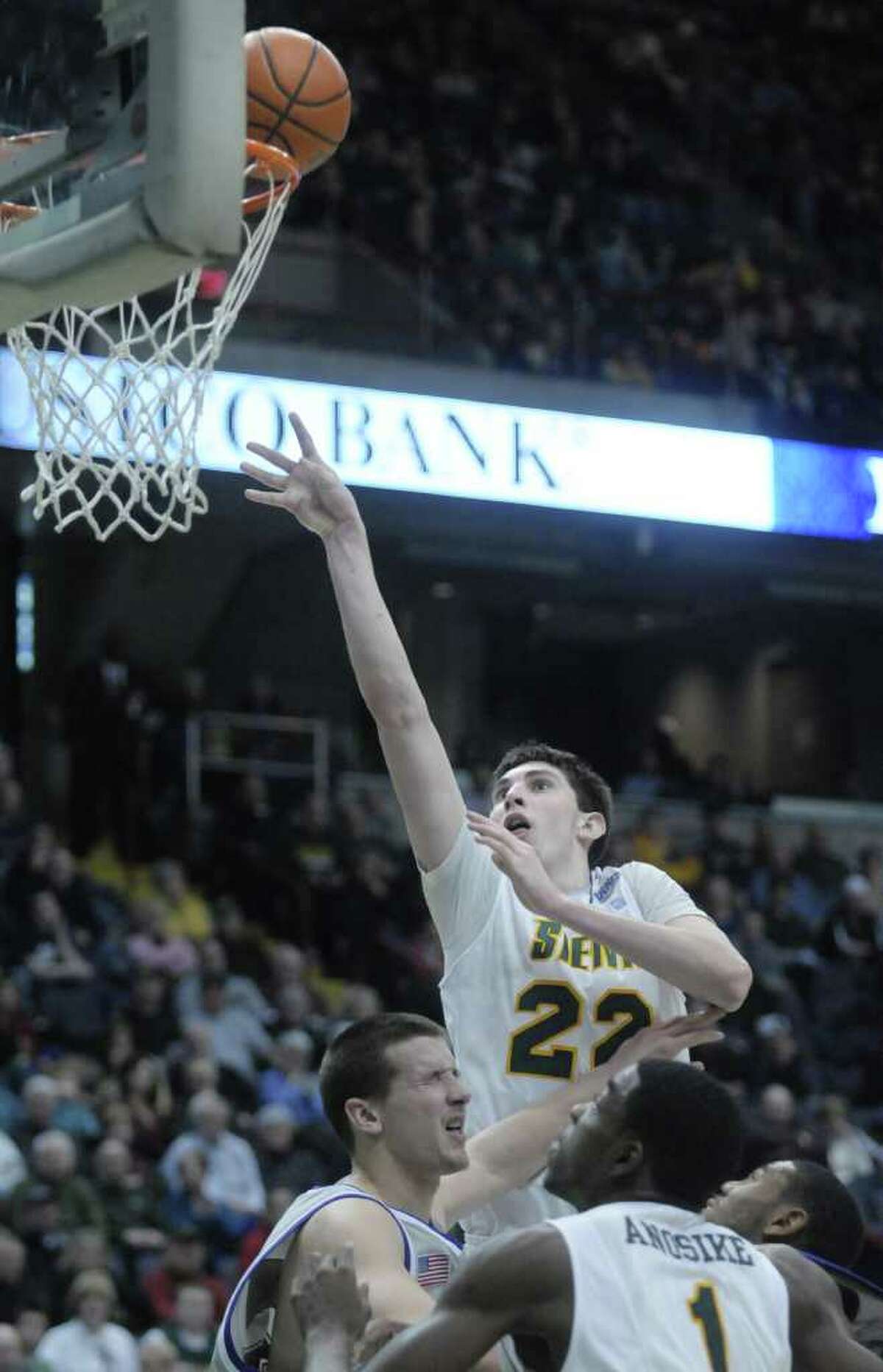 Saints taking on role of underdog