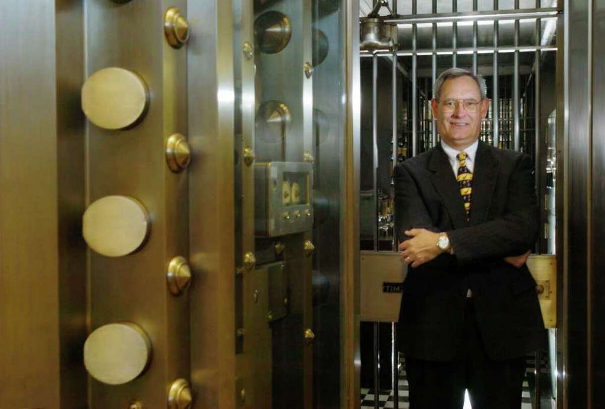 Dick Taber's rise from teller to CEO of First County