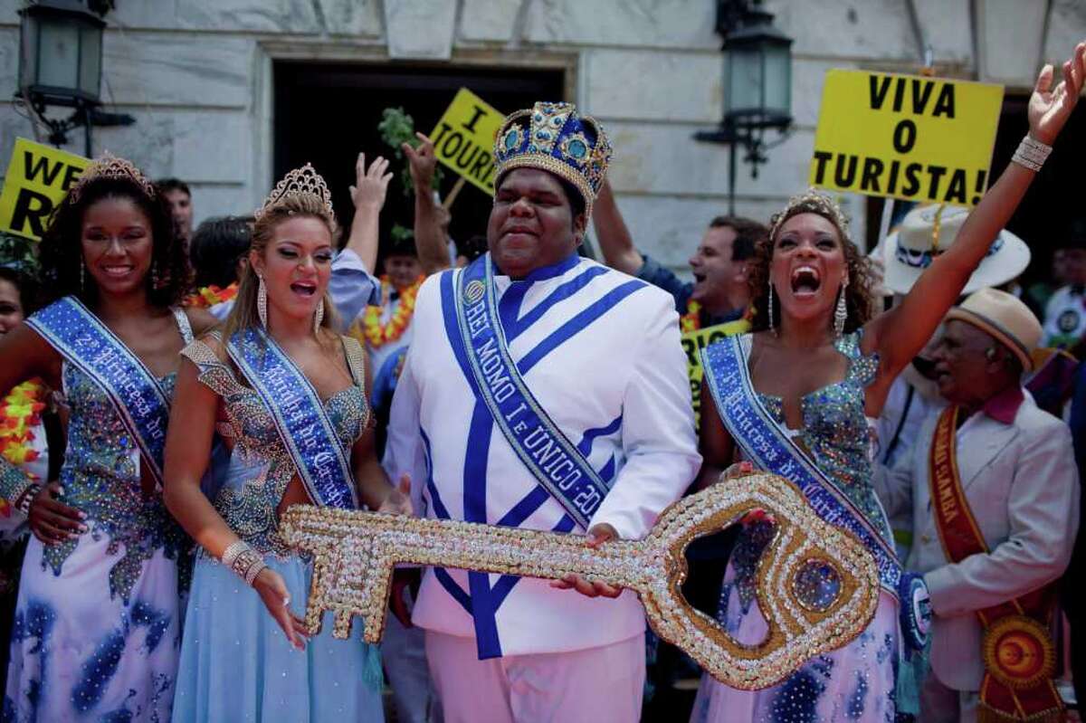 Rio's Carnival bacchanal opens, city celebrates