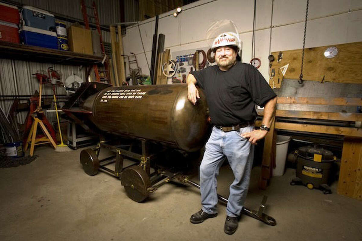 Life's experiences frame sculptor's work