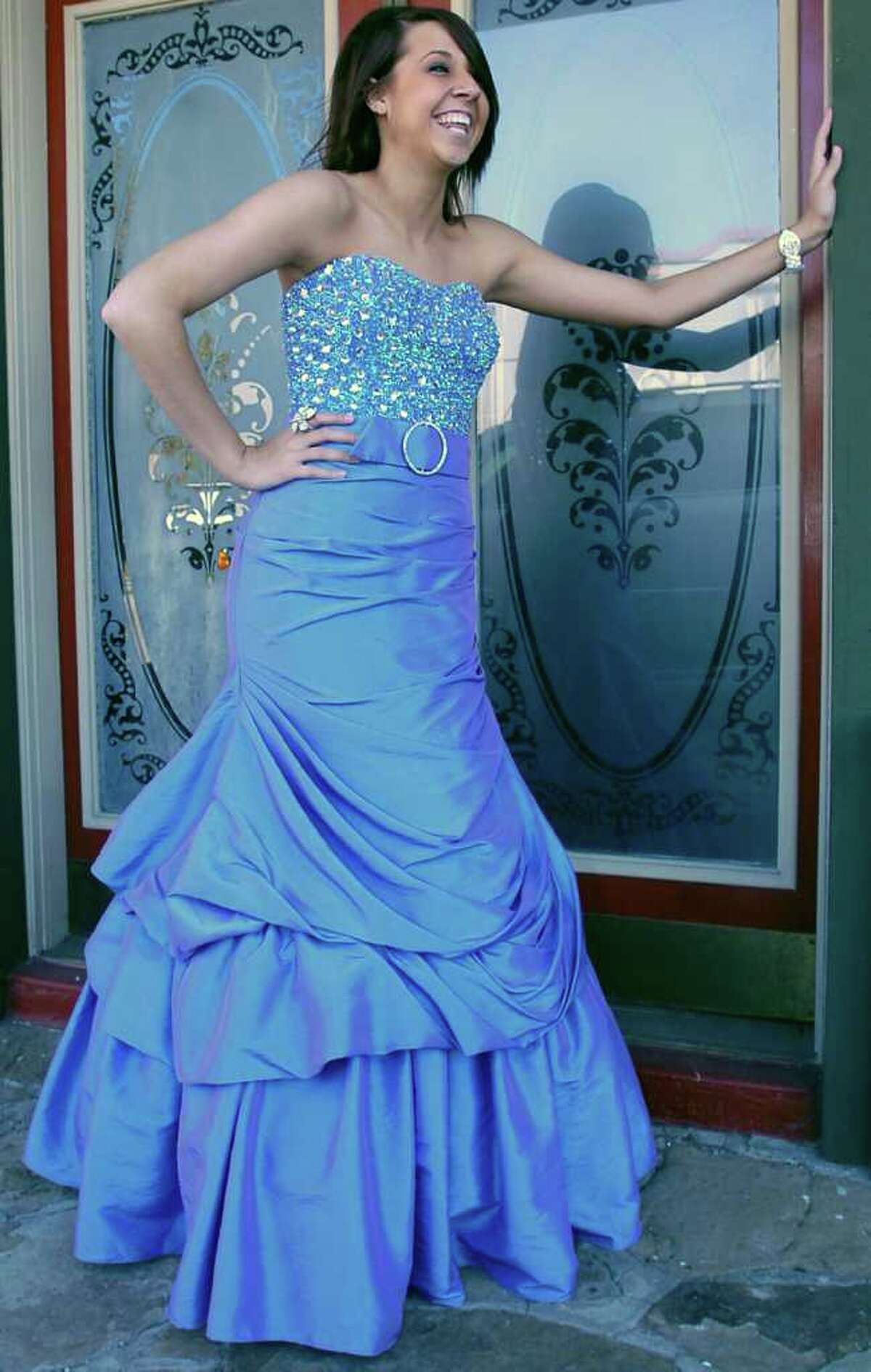 Funky formal: Prom dress styles vary for Southeast Texas teens