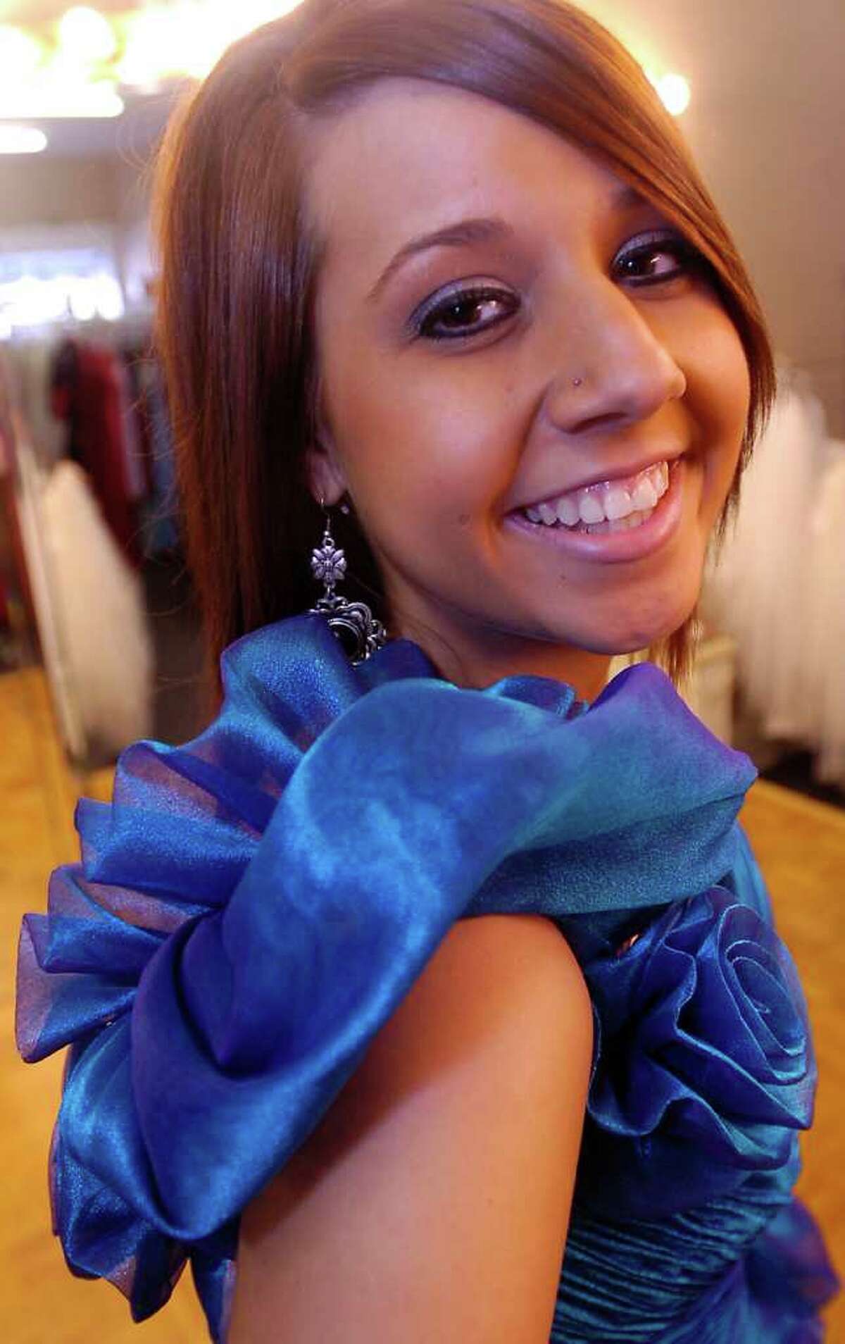 Funky formal: Prom dress styles vary for Southeast Texas teens