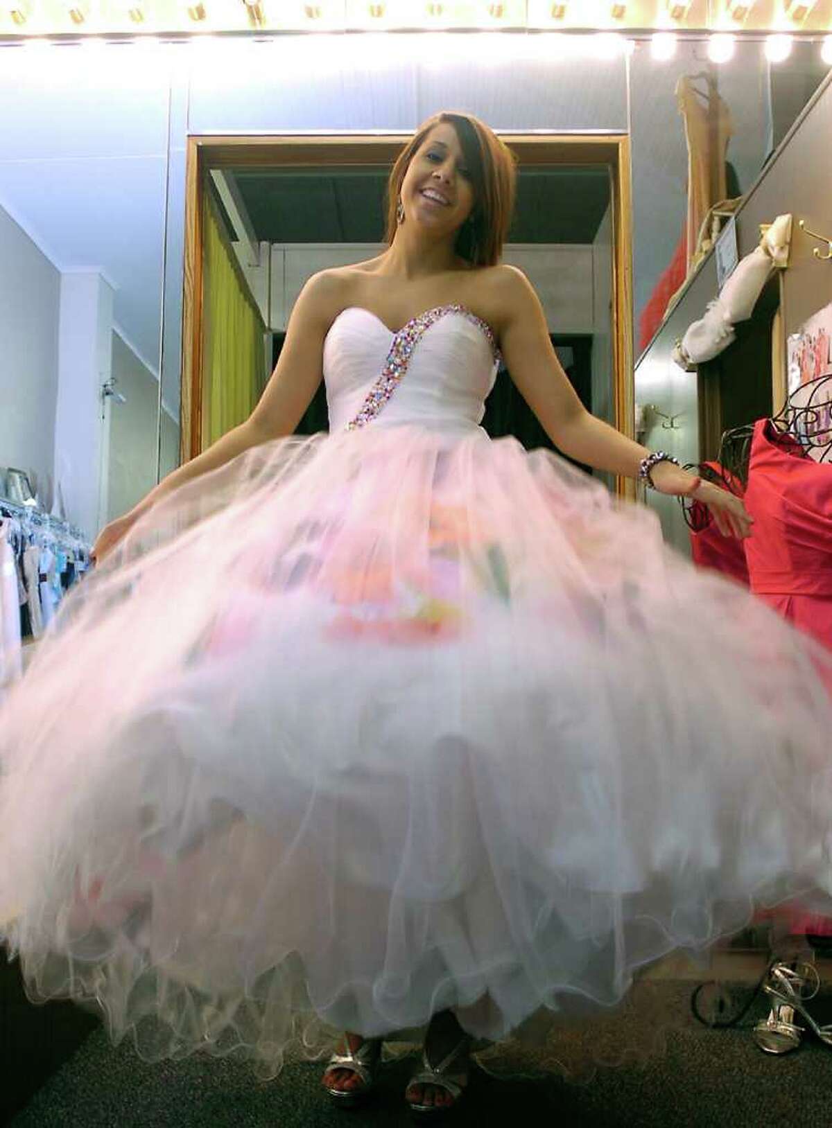 Funky formal: Prom dress styles vary for Southeast Texas teens