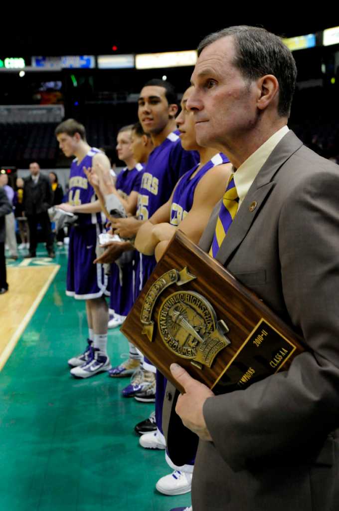 CBA boys' basketball coach Dave Doemel retires with 415 career wins