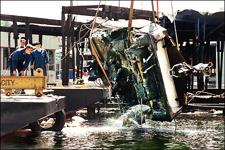 Fire investigators hunt for cause of Lake Union blaze