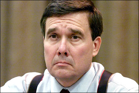 Mayor, chief face angry questions on Roberts slaying