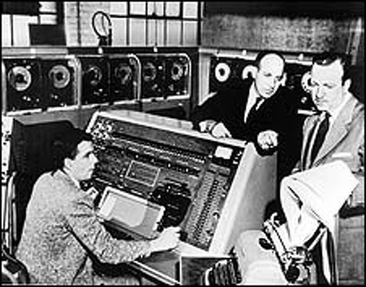 50 years ago, 8-ton UNIVAC ushered in computer age