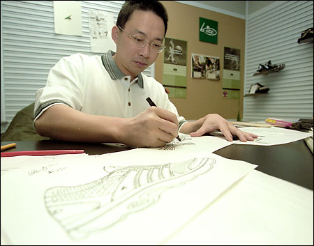 Bite wears its sports sandals to success