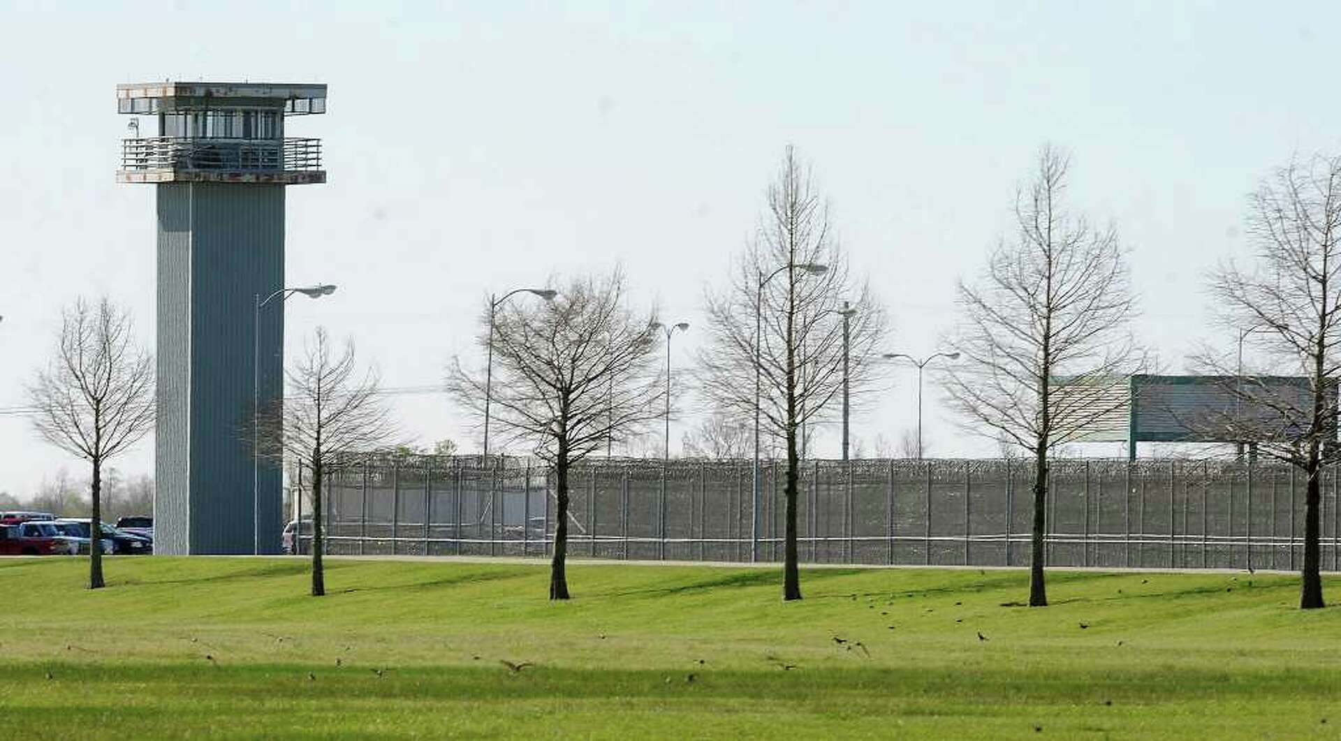 Watchdog: Stiles Unit has high rate of guards sneaking in cellphones