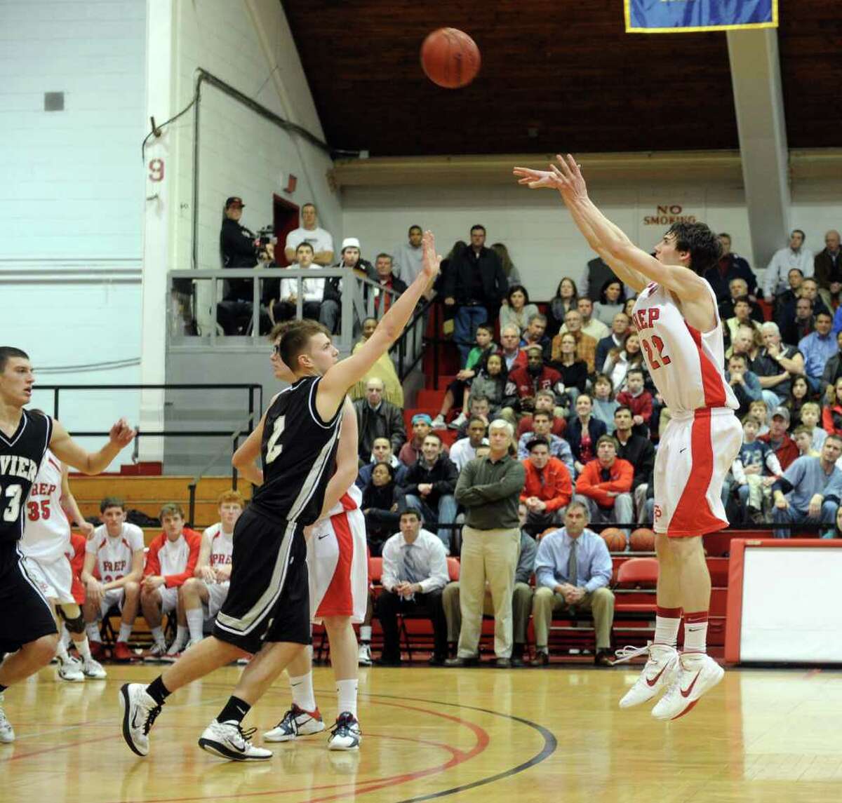 Fairfield Prep advances to Class LL boys basketball semifinals