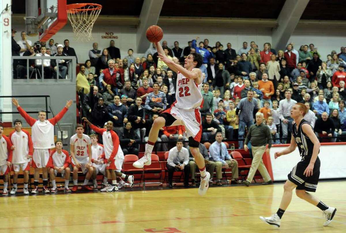 Fairfield Prep advances to Class LL boys basketball semifinals