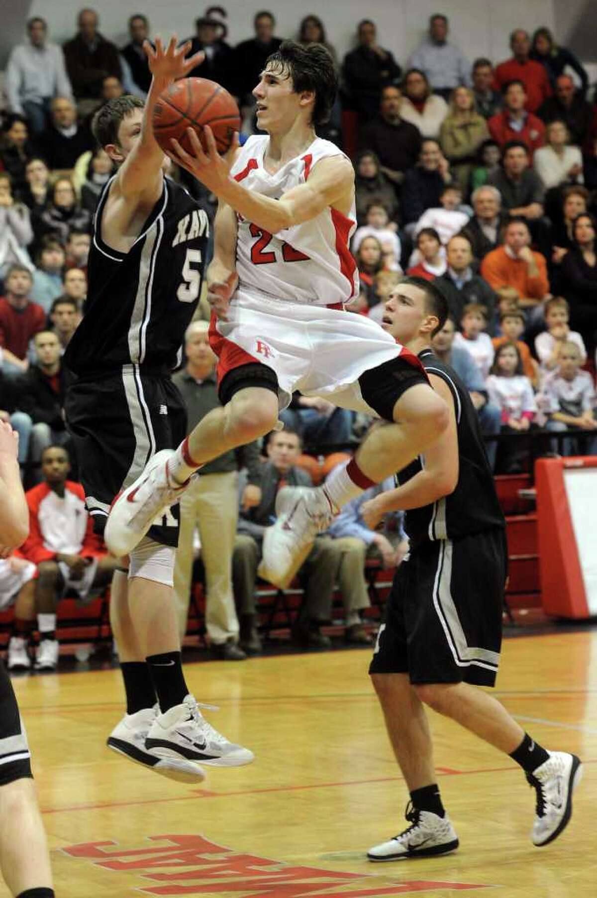 Fairfield Prep advances to Class LL boys basketball semifinals