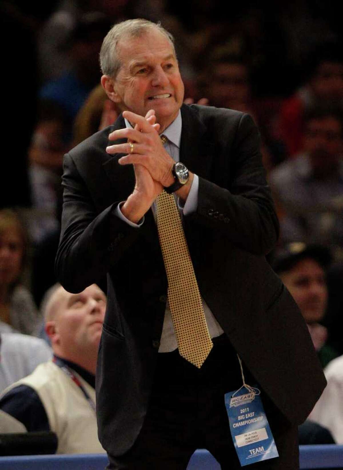 Jim Calhoun officially signed to coach St. Joseph