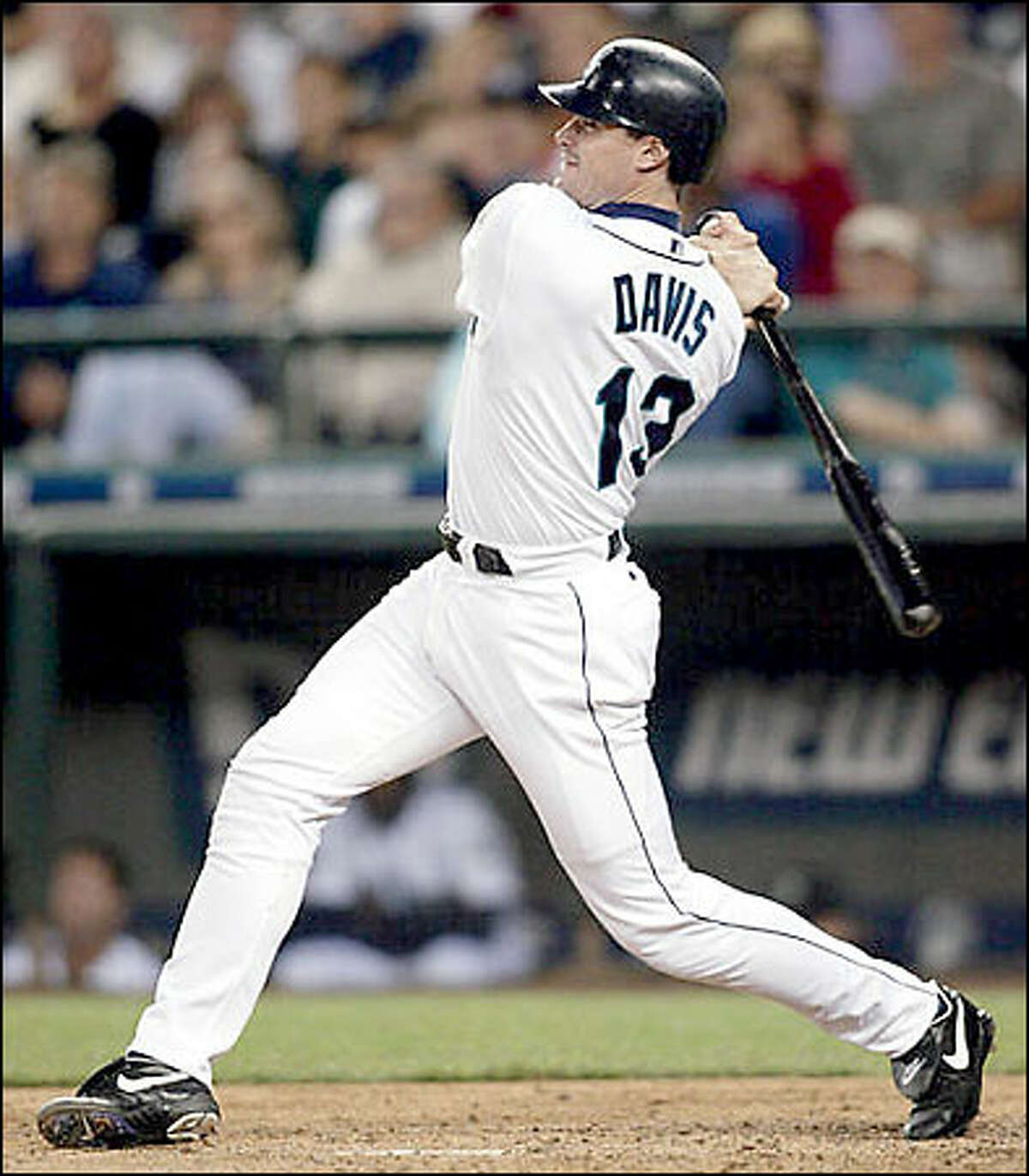 Davis, Boone connect as Seattle scores fourth straight comeback win