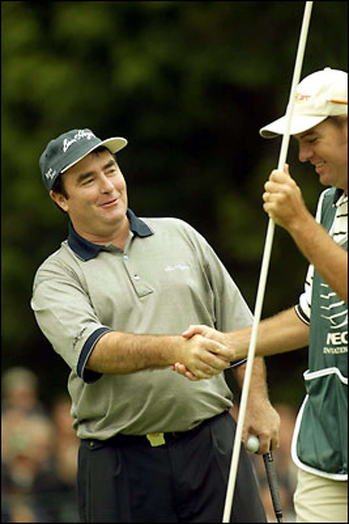 Familiar caddie, but a new result