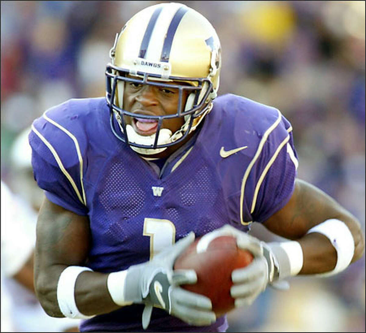 College Football: Williams gives Huskies a respite