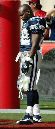 Emmitt wants it done in Dallas