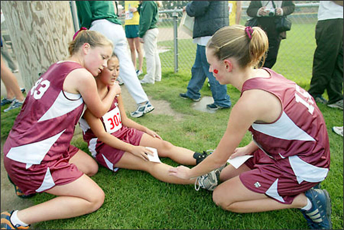 Swenson, Peters prevail in cross country finals