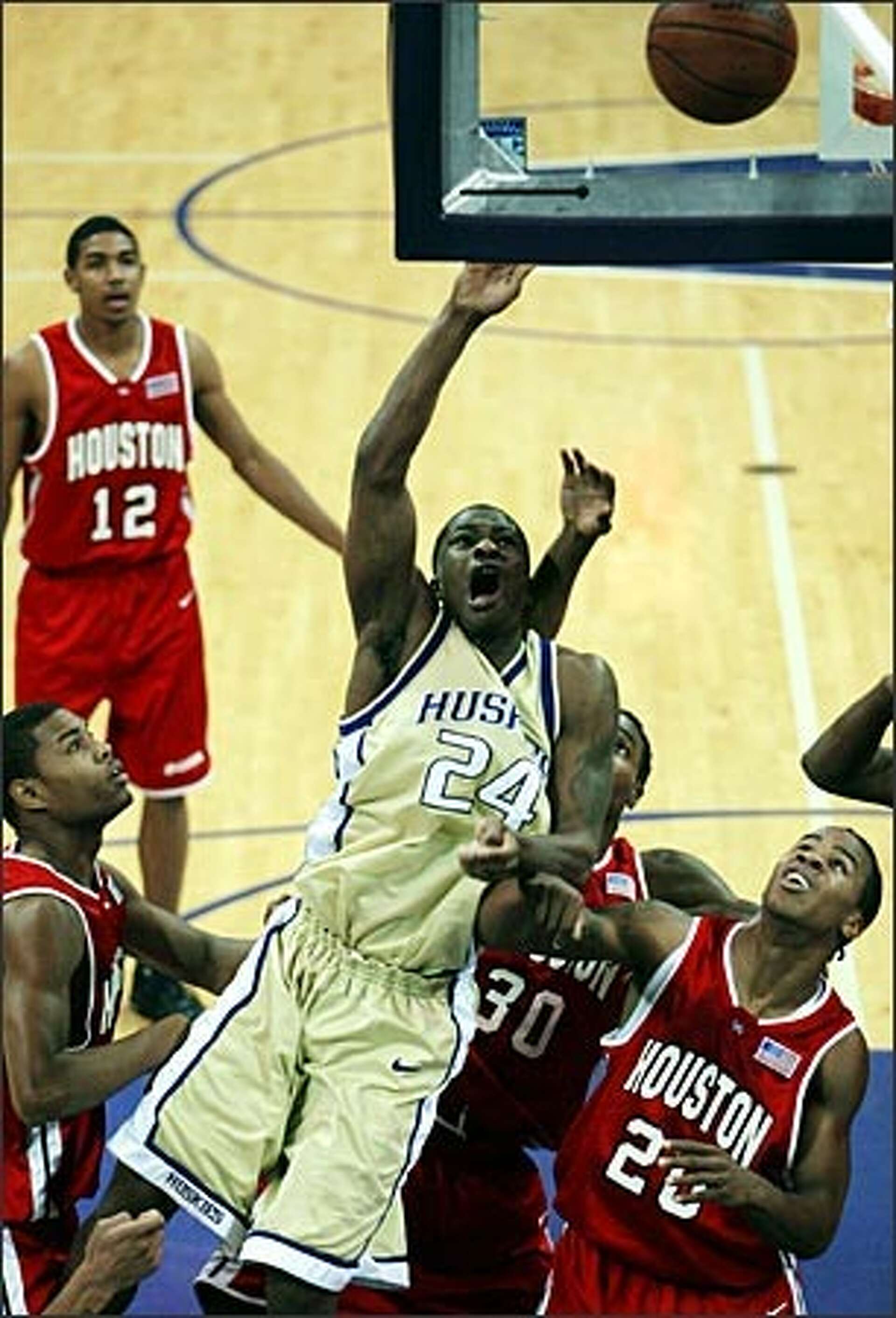 Ex-UW star in limbo after judge, prosecutor try to trap witness