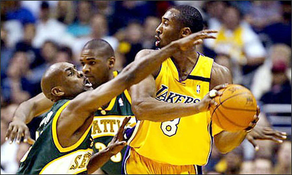 Bryant drills 12 3-pointers to set NBA record and sink Sonics