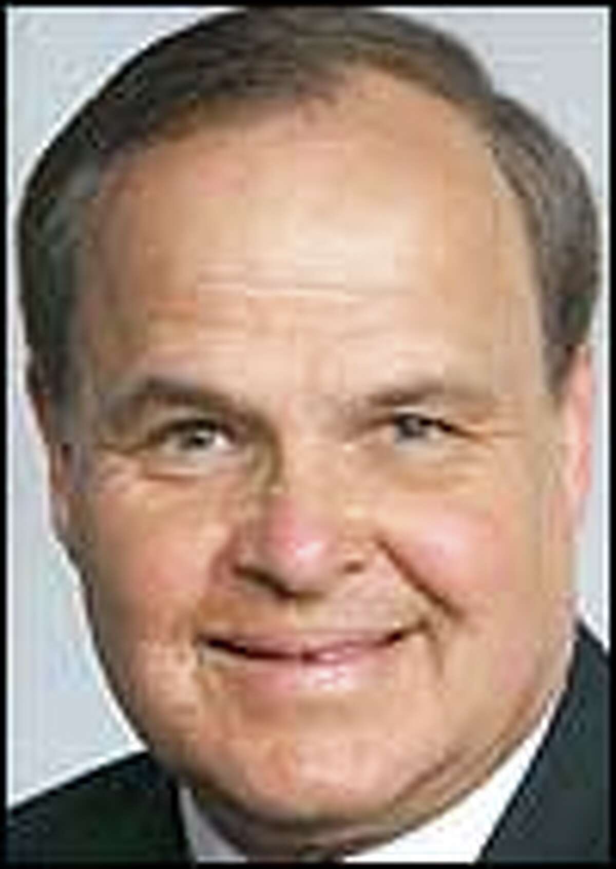 Huskies QB coach accepts job at UCLA