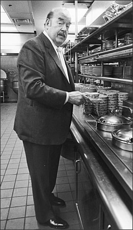 Victor Rosellini: 1915-2003