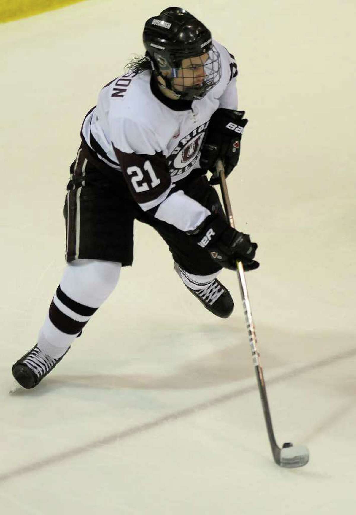 Union lets lead slip