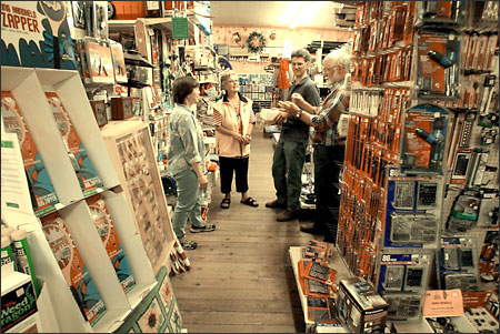 Puget Sound Journal: Store has deep roots in town's history