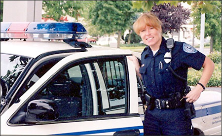 Terry Orr, 1961-2003: Kent officer known for her courage, sunny outlook