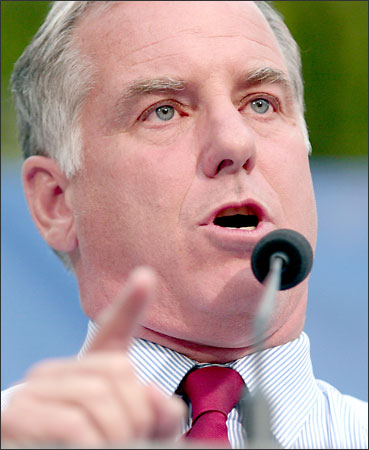 Dean receives liberal dose of support