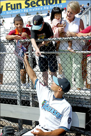 Everett shows short-season baseball about more than just the sport