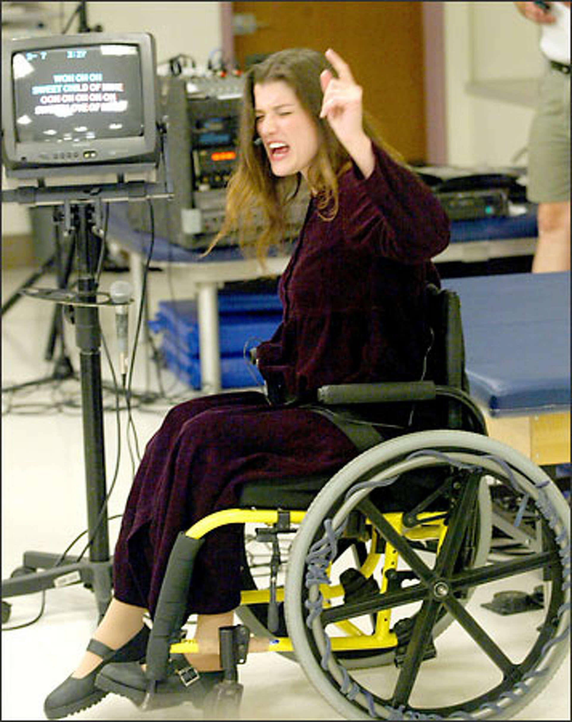 Singing karaoke lifts spirits of those in rehab