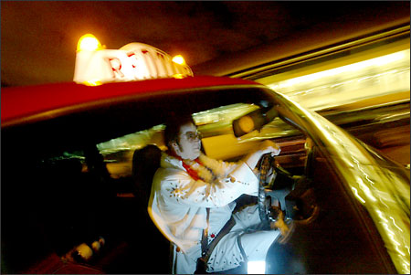 New rule may let Elvis ride on