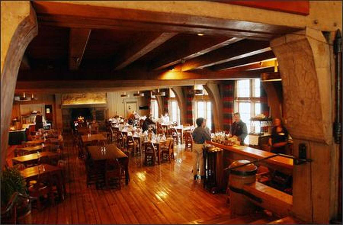 Short Trips: Gorging on R&R -- romance & recreation