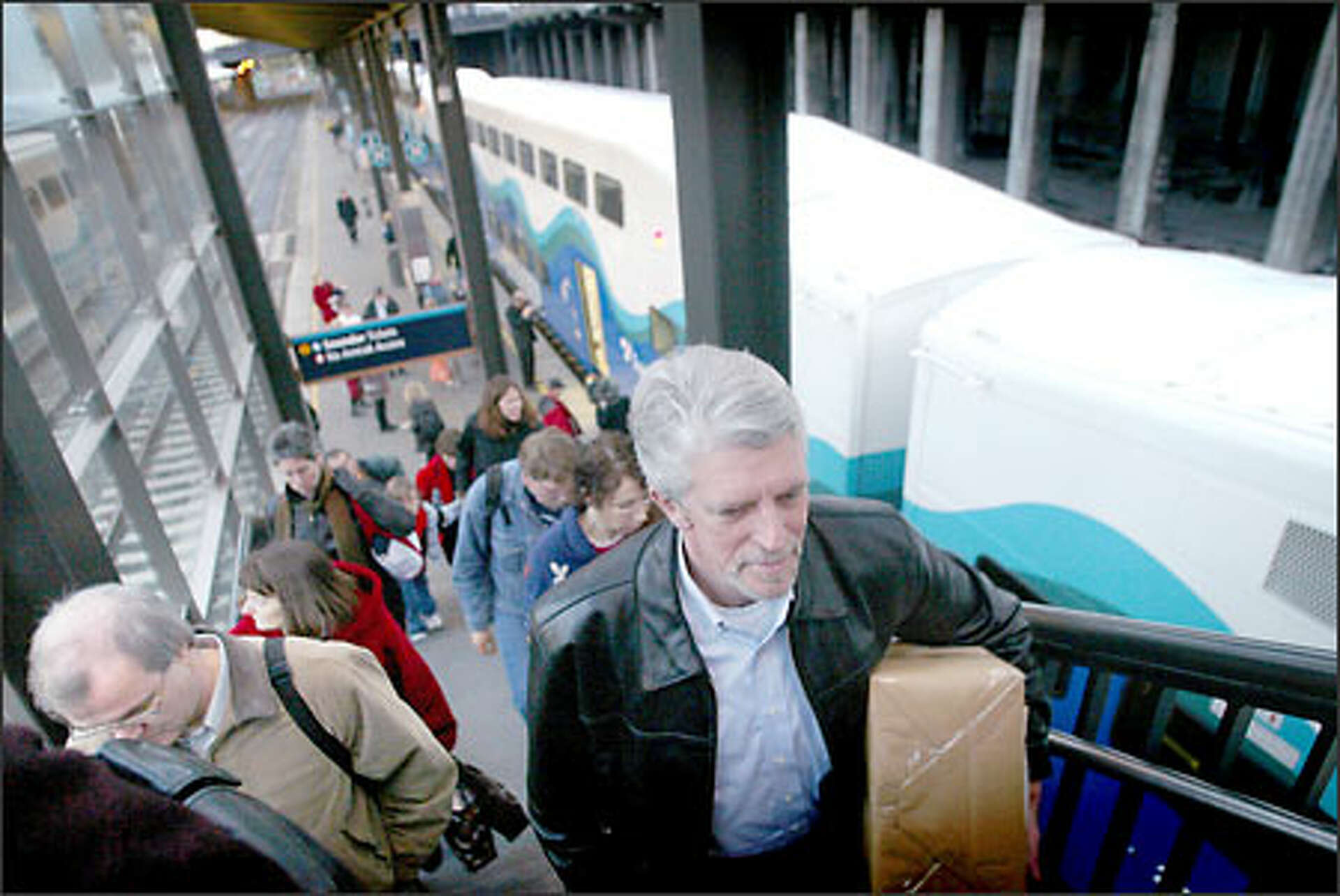 Everett Sounder reaches its next destination, Seattle