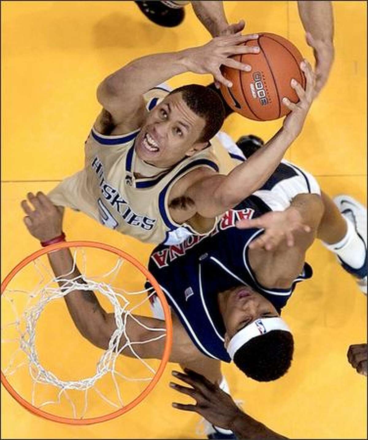 Report: UW's Brandon Roy to retire from NBA