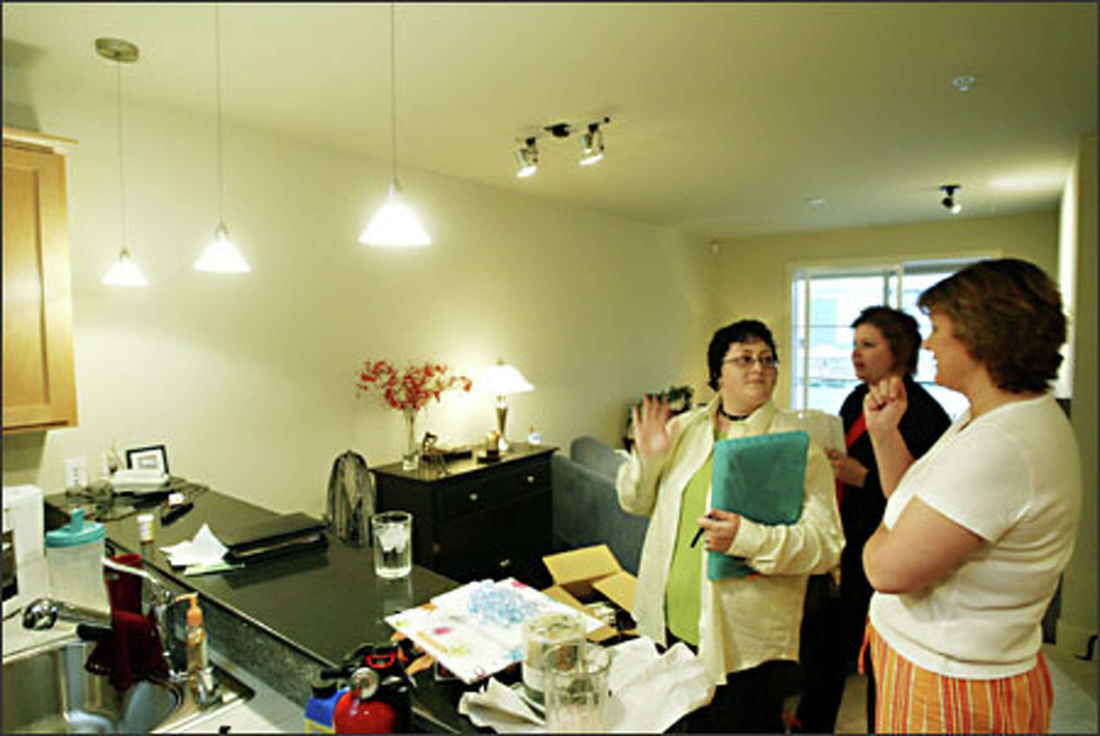 Color consultants help reinvent bland walls