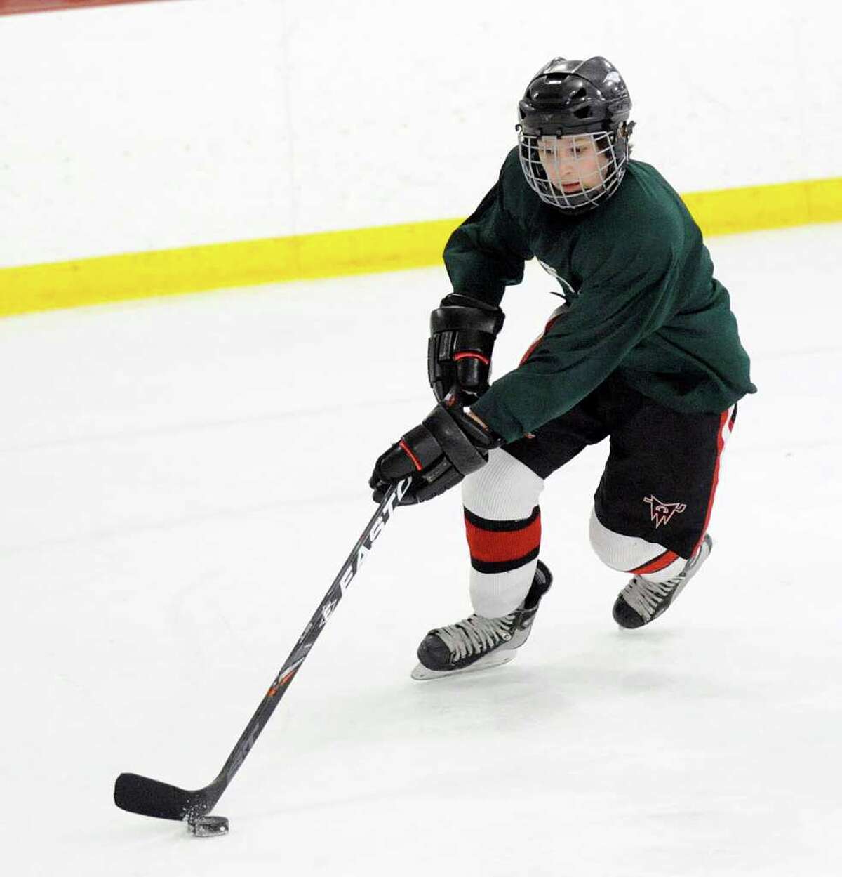 Central Middle School wins Greenwich Middle School Ice Hockey Challenge