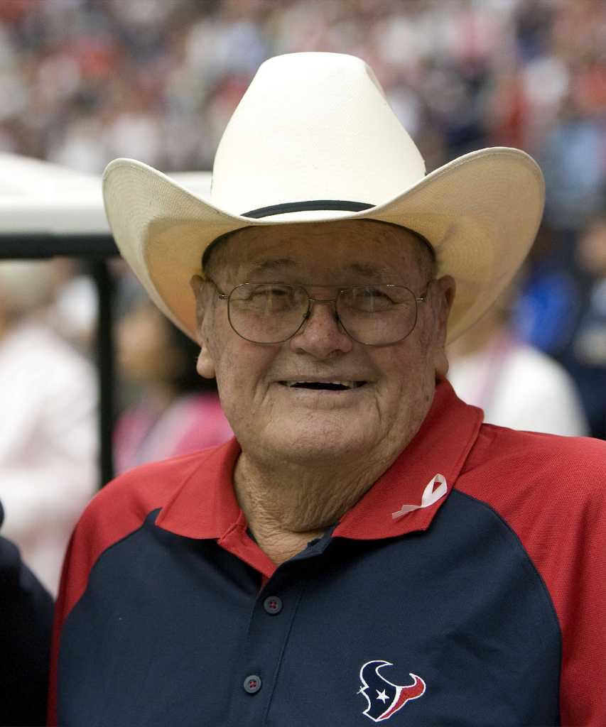 Bum Phillips Way in Port Neches finally gets the OK