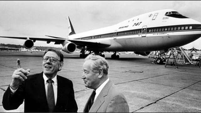 Malcolm Stamper,1925-2005: Ex-Boeing leader was a 'Renaissance man'