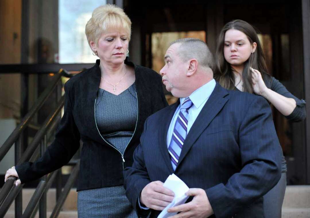 Yale U. lab tech admits killing grad student