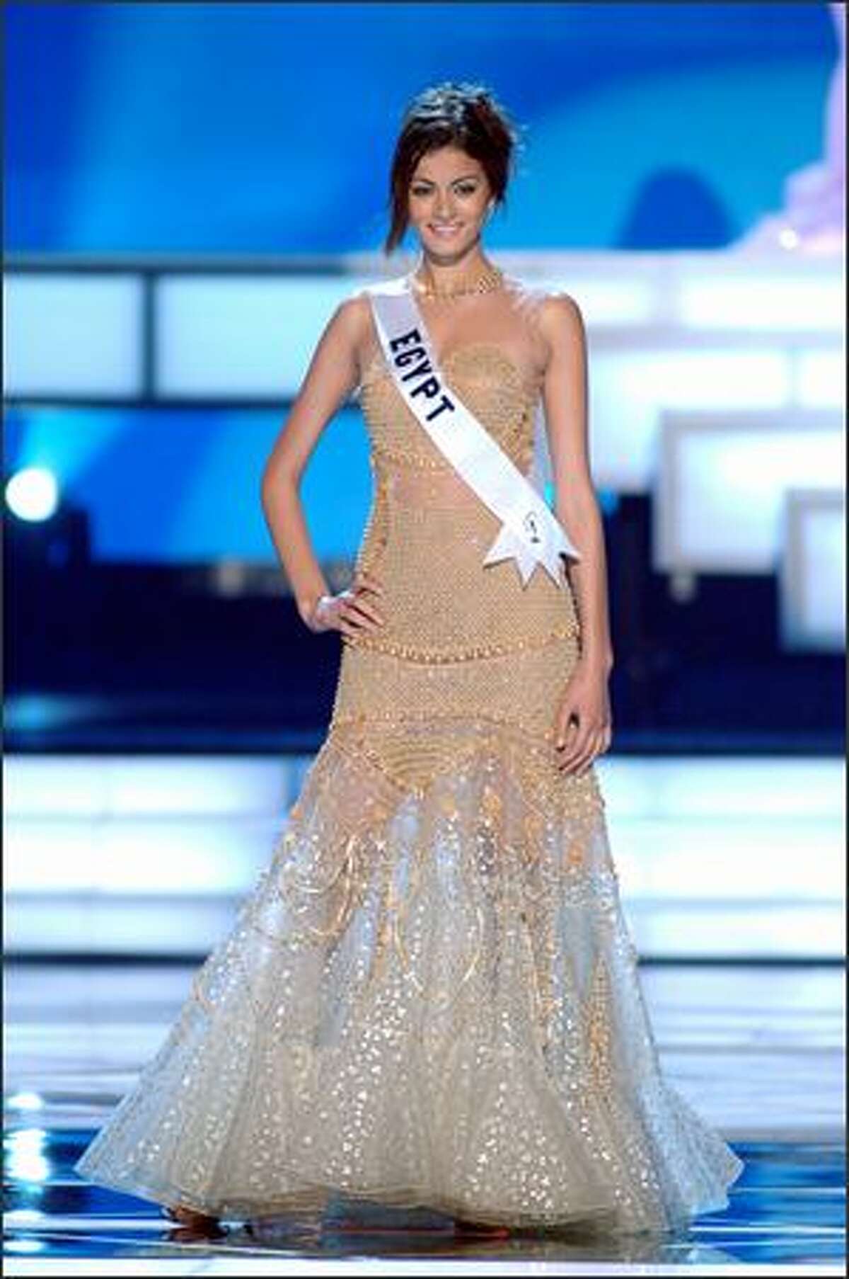 Miss Universe (2005) -- Presentation Show Gowns 2