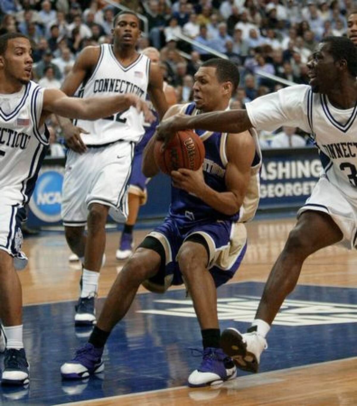 Report: UW's Brandon Roy to retire from NBA